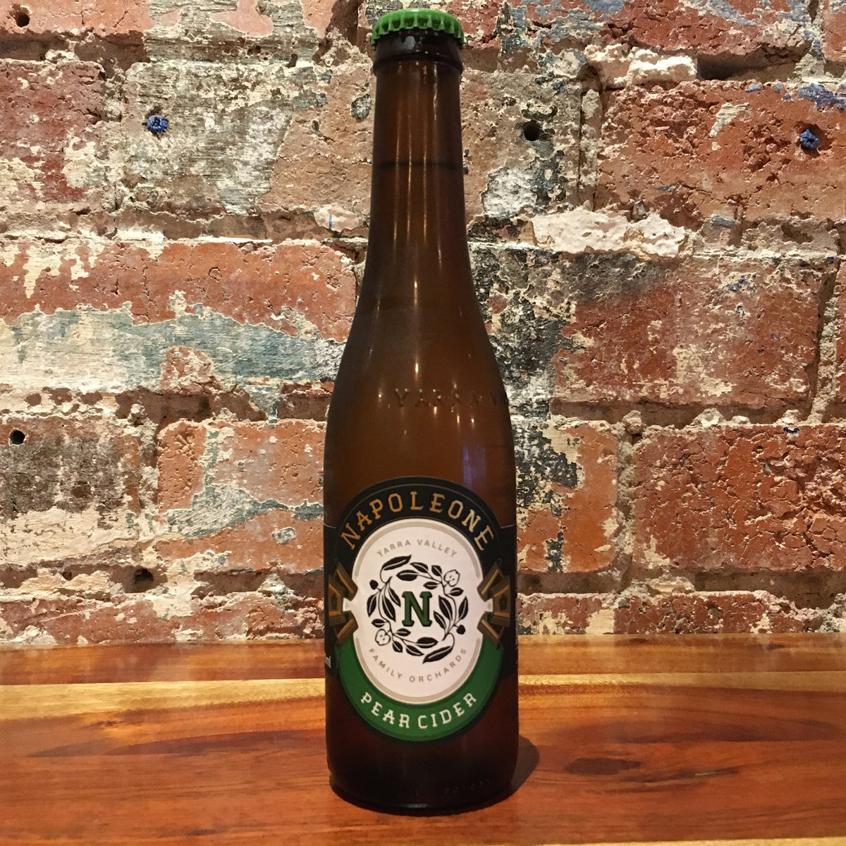 Napoleone Pear Cider – Otter's Promise